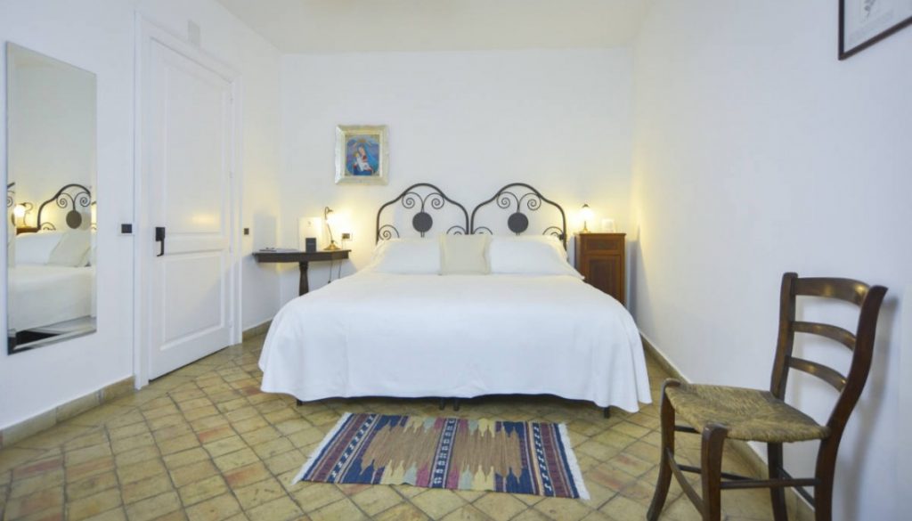 Hotel Signum: Luxury and Simplicity on Salina - ExpertoItaly